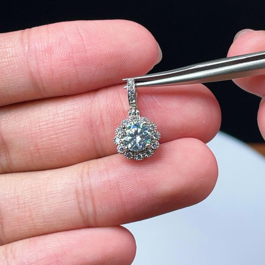 PROME 天然石 一点物 モアサナイト 1ct 銀 シルバー S925 NO.V4460 : 天然石工場直売店 PROME - 通販 - Yahoo!ショッピング