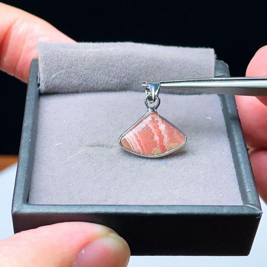 PROME 天然石 一点物 インカローズ （アルゼンチン産） 白銅 NO.V5280 : 天然石工場直売店 PROME - 通販 ...