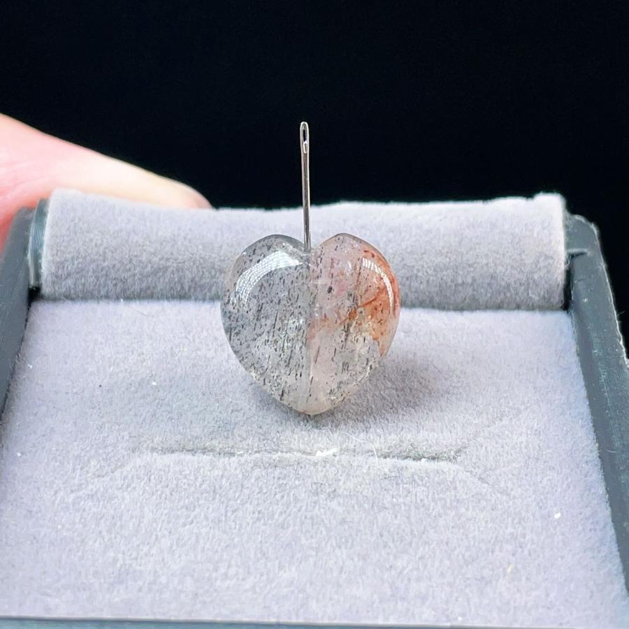 PROME 天然石 一点物 ブラックマイカインオーロラクオーツ 貫通孔 NO.V7870 : 天然石工場直売店 PROME - 通販 ...