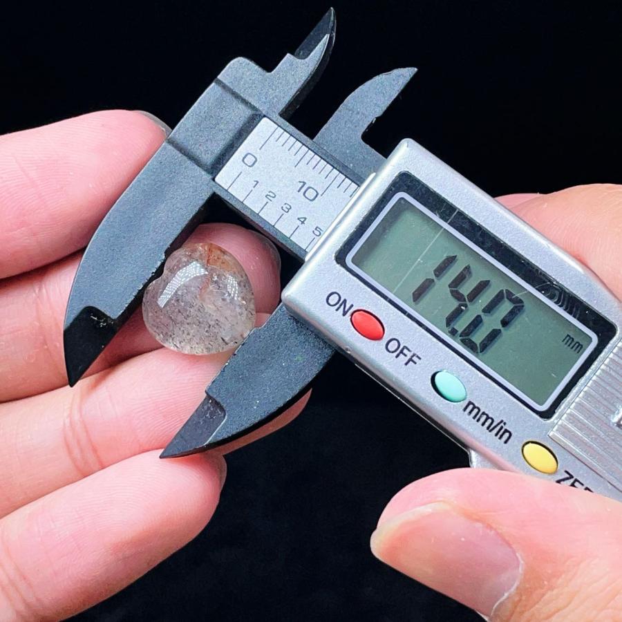 PROME 天然石 一点物 ブラックマイカインオーロラクオーツ 貫通孔 NO.V7870 : 天然石工場直売店 PROME - 通販 ...