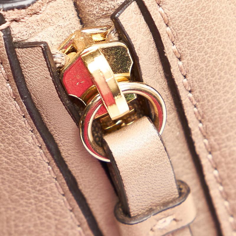 Chloe クロエ フェイ グレーベージュ レザー スエード リュック Chloe クロエ フェイ グレーベージュ レザー スエード リュック