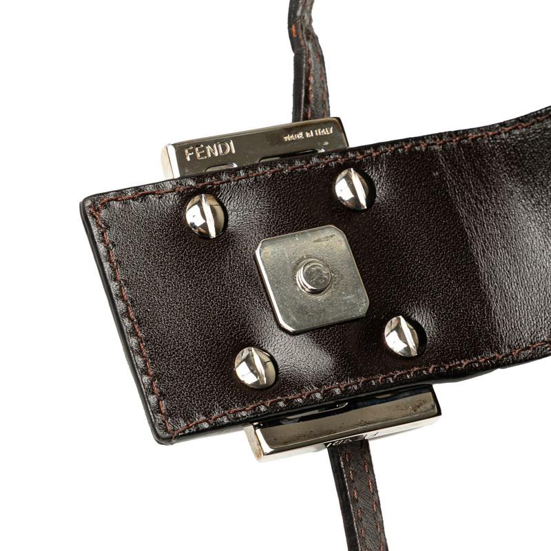 FENDI（フェンディ） ズッカ ミニ クロワッサン ハンドバッグ ポーチ