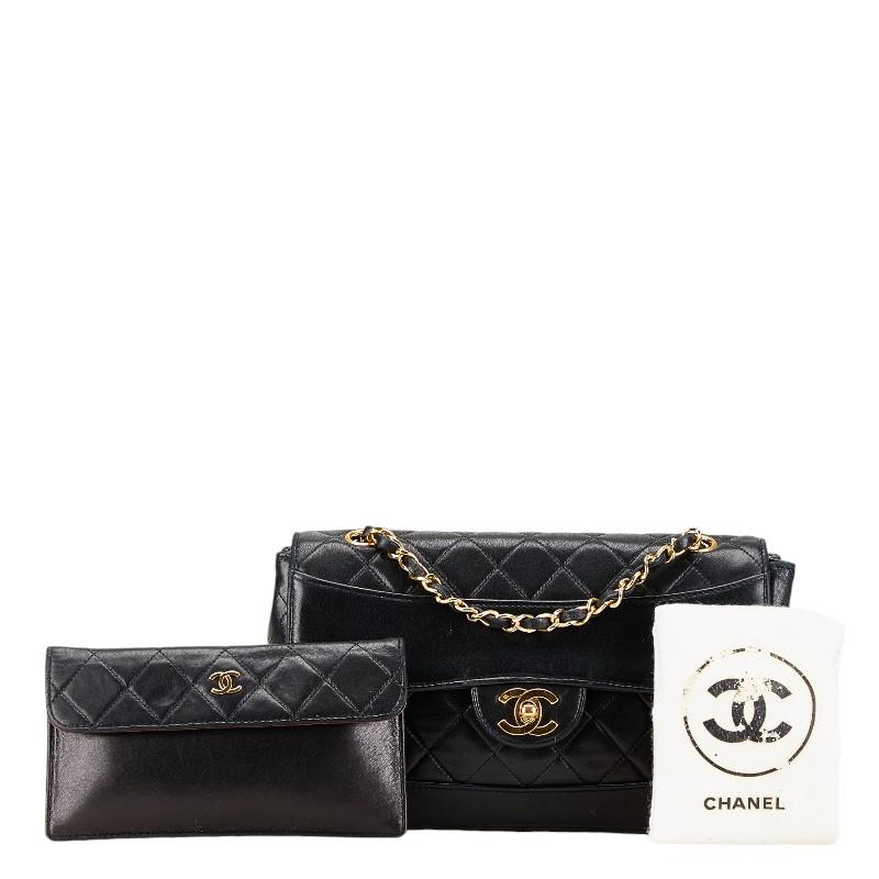 シャネル マトラッセ ココマーク ケース ブラック ラムスキン レディース CHANEL 【中古】 CHANEL（シャネル） マトラッセ ココマーク チェーン ショルダーバッグ