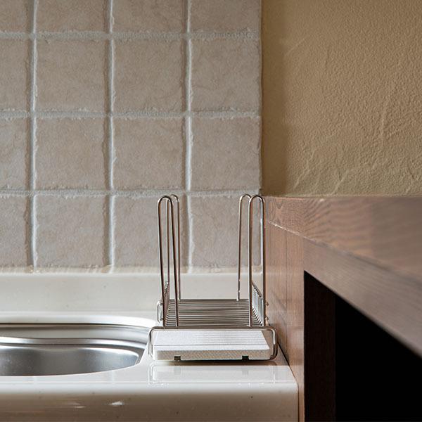 bws SELECTION お盆期間も毎日配送! 水切りラック ボトル&グラス水切りラック ビーワースセレクション bwsSELECTION 水切り 珪藻土 コップ置 ビーワーススタイル ...