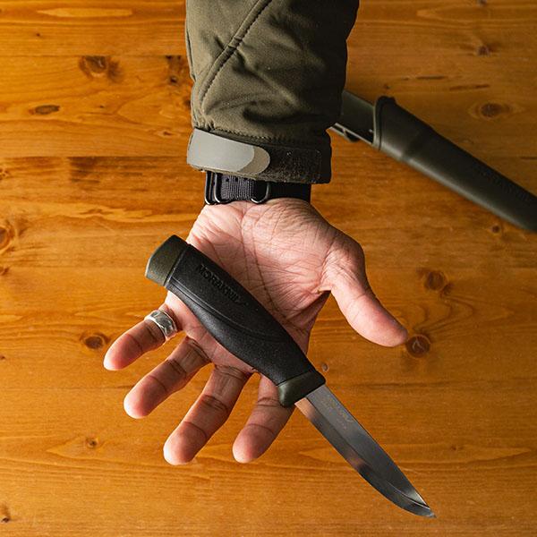 【並行輸入品】 モーラナイフ Morakniv キャンプナイフ アウトドアナイフ コンパニオン ヘビーデューティー 1249 : GulliverOnlineShopping Yahoo!店 ...