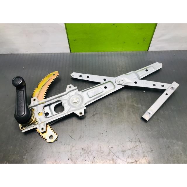 ヴィヴィオ V-KW3 右フロントドアレギュレーター・モーター : 000004994313120 : 長崎リパーツ ヤフーショップ - 通販 - Yahoo!ショッピング