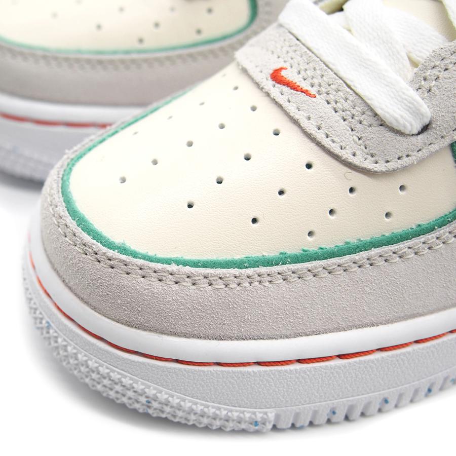 NIKE（ナイキ） 【並行輸入品】ナイキ レディース スニーカー エアフォース1 BG "ホリデークッキー" NIKE AIR FORCE 1 ...