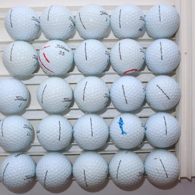 Pro V1 25個 2023年〜2024年モデル プロV1 Bランク ホワイト タイトリスト 中古 ロストボール prov1 送料無料 ...