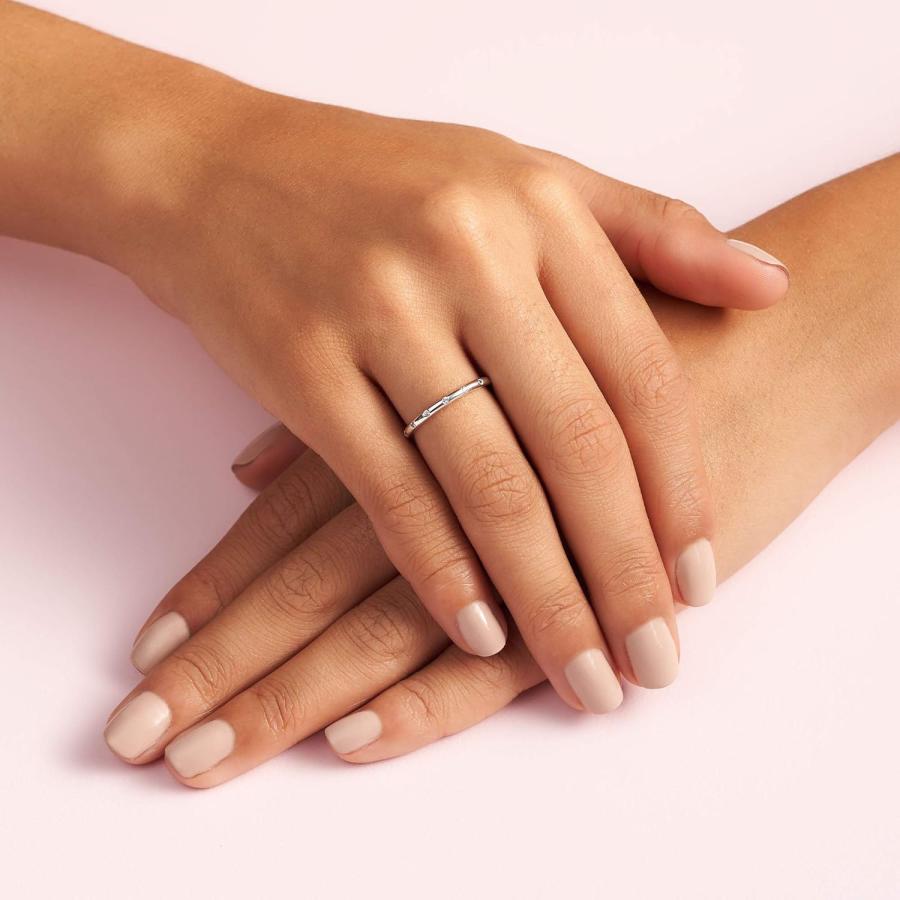 Pandora Jewelry シンプルスパークリングバンド キュービックジルコニアリング スターリングシルバー 金属 キュービックジルコニア ...