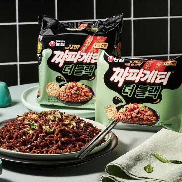 NONGSHIM [農心] THE BLACK チャパゲティ箱売り / 116g BOX(32個入) 袋麺 発売40周年記念 ザ ブラック 乾麺 韓国風 ジャージャー麺 ...