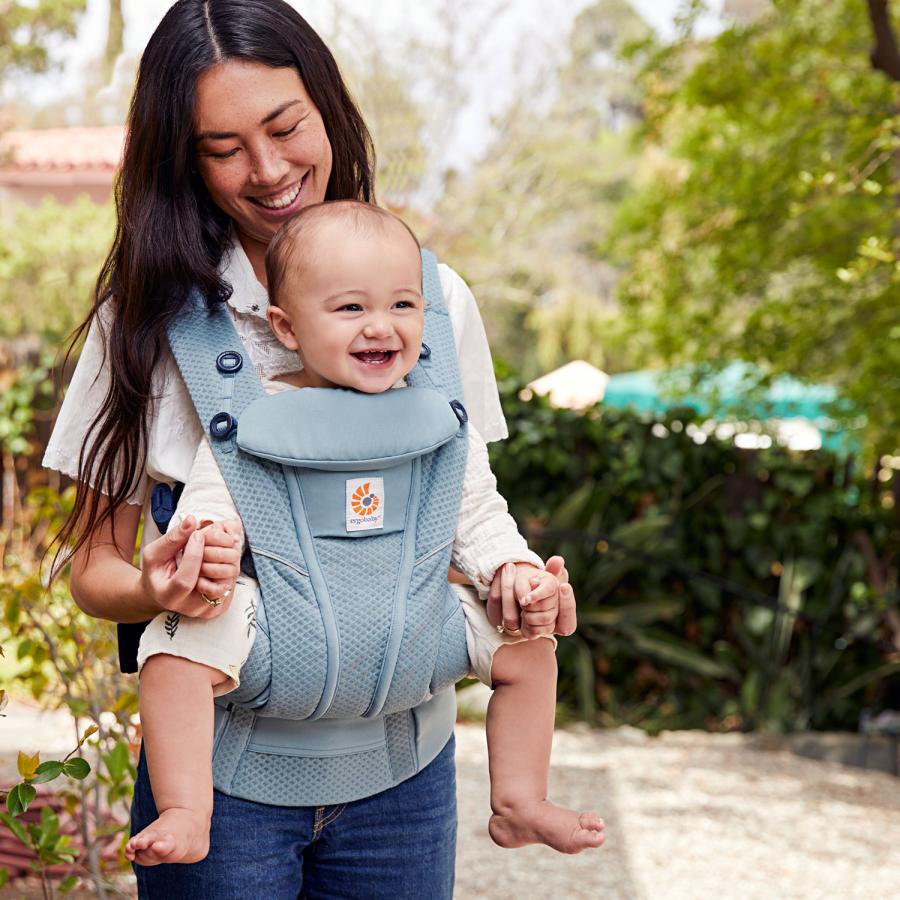 ergobaby エルゴベビー Ergobaby オムニ ブリーズ 抱っこひも ベビーウェアリング 新生児 4WAY ポーチ付き OMNI BREEZE : Goods Lab Plus ...