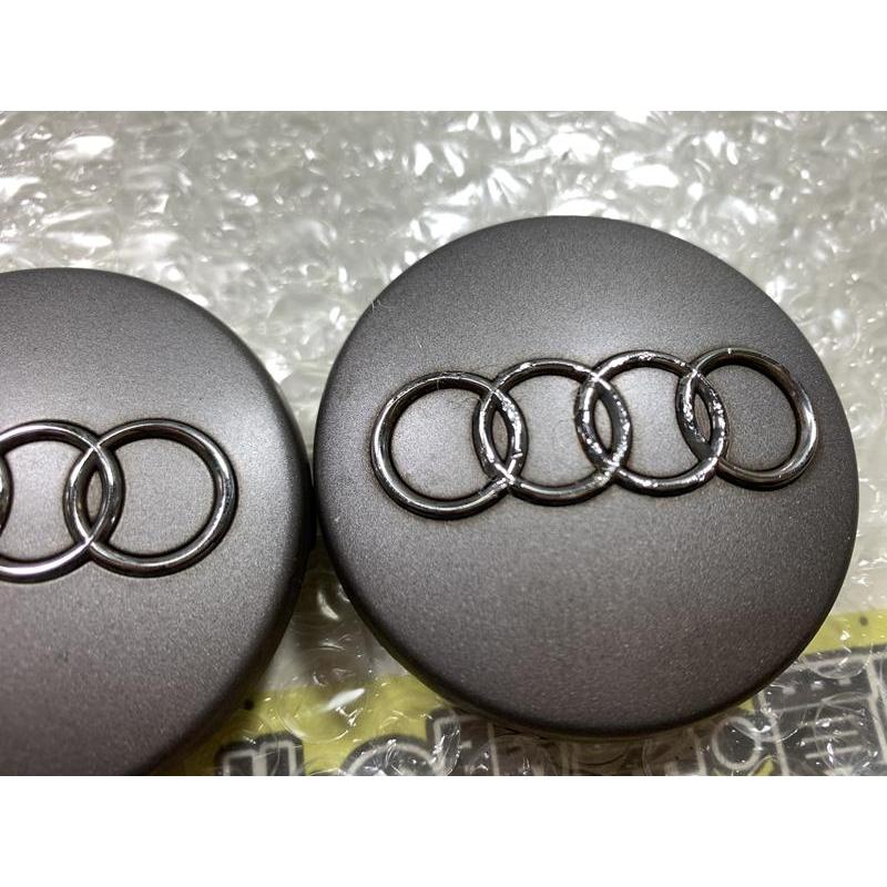 Audi（アウディ） 2枚 純正センターキャップ 4B0601170 グレー系 直径/ツメ径：59.5/59.2 : タイヤホイール専門店 ...