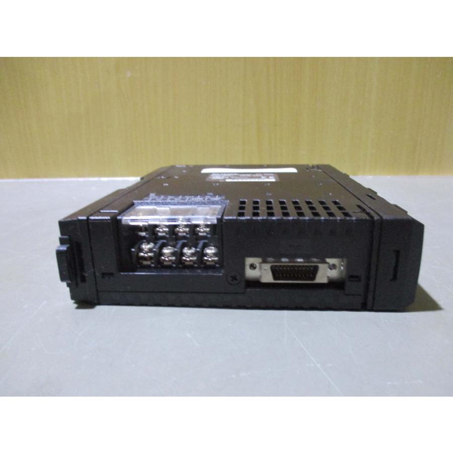 中古 KEYENCE DATA STORAGE TERMINAL DT-100A データストレージターミナル(AAPR50415B025 ...