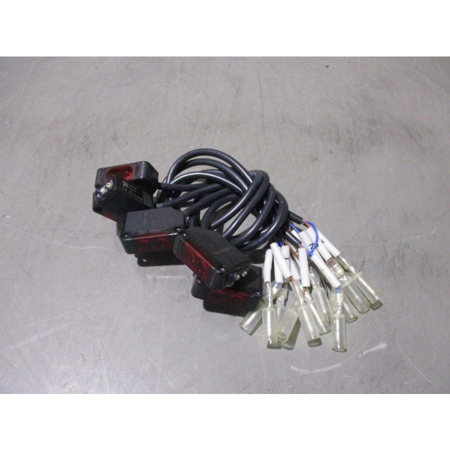 中古 Omron E3Z-R61 小型アンプ内蔵形 光電センサ 5個(AASR50114D057) : growdetrading Yahoo!ショップ - 通販 - Yahoo!ショッピング