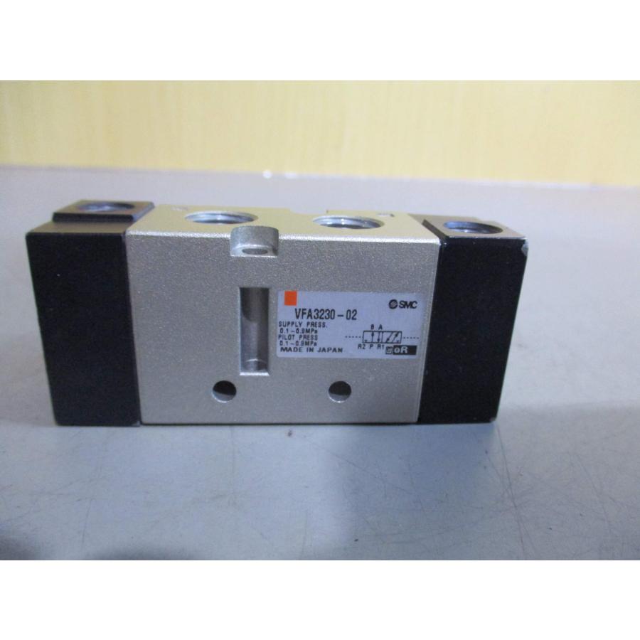 新古 SMC VFA3230-02 5ポートエアオペレートバルブ 直接配管形 Rc1/4 2個 (EBDR60529D089 ...