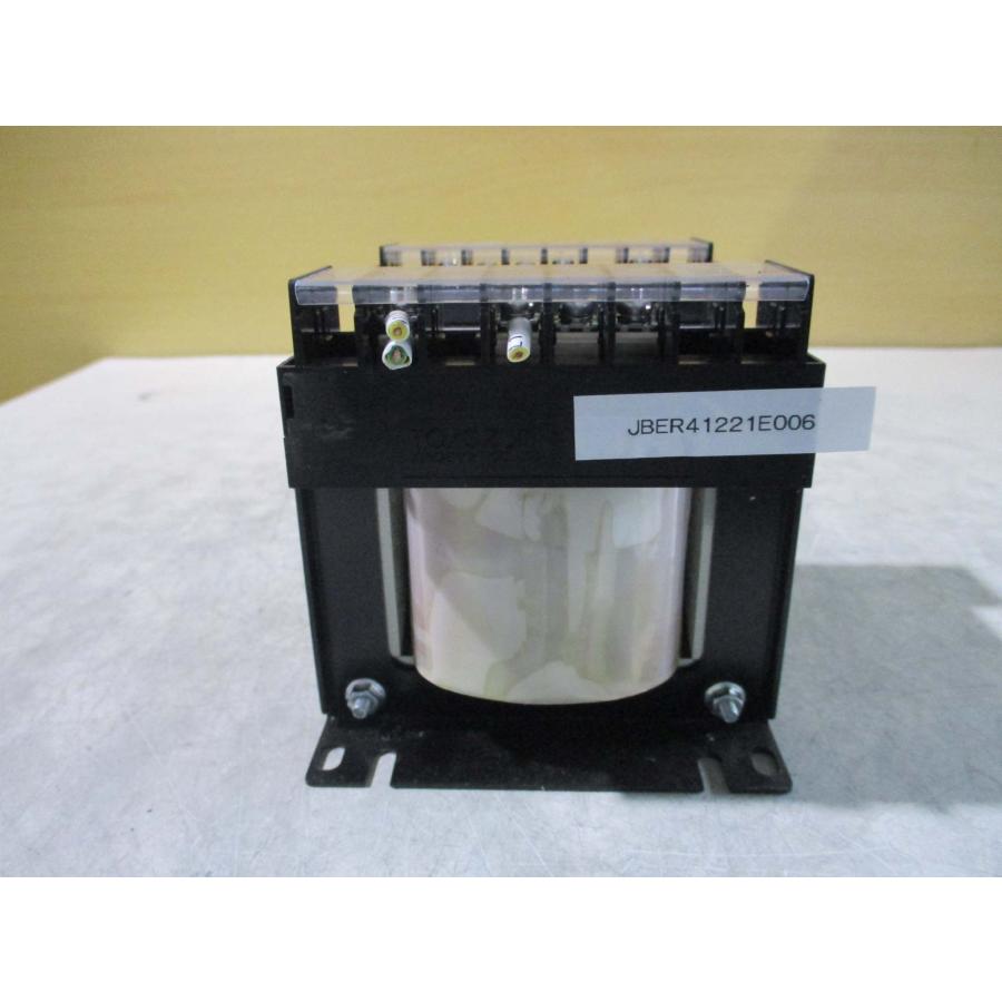 中古 TOYOZUMI isolation transformer SD21-300A2 200V対100Vの絶縁トランス 300VA(JBER41221E006 ...