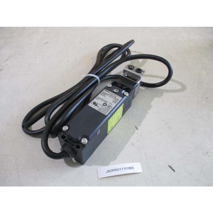 中古IDEC HS5E-F7Y ソレノイド付安全スイッチHS5E-F7Y AC-15 0.75A/250V DC-13 0.22A/125V ...