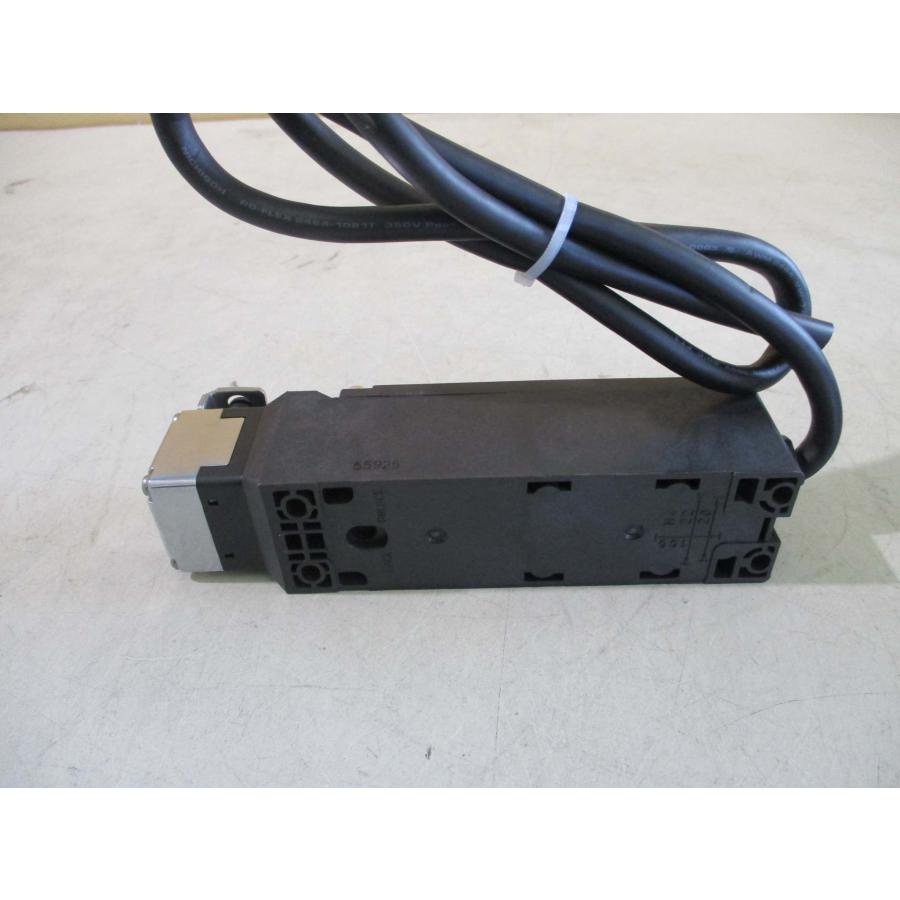 中古IDEC HS5E-F7Y ソレノイド付安全スイッチHS5E-F7Y AC-15 0.75A/250V DC-13 0.22A/125V ...