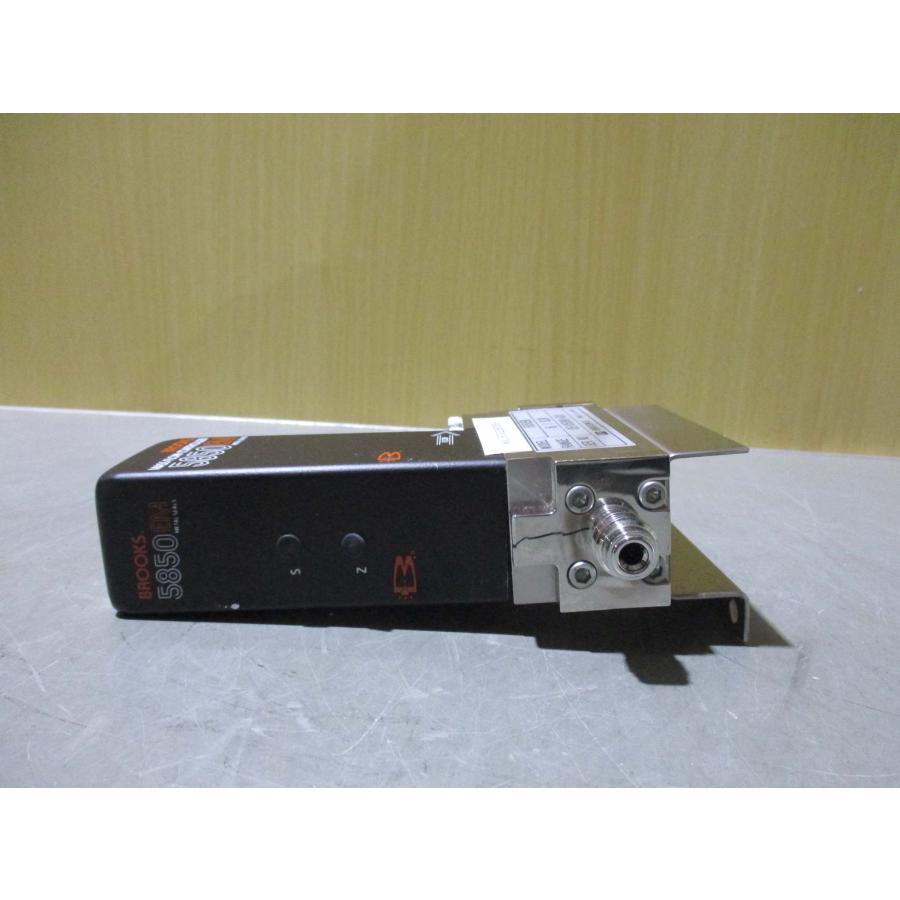 中古 Brooks MASS FLOW CONTROLLER 5850EM マスフロー(MAUR50206D058) : growdetrading Yahoo!ショップ - 通販 ...