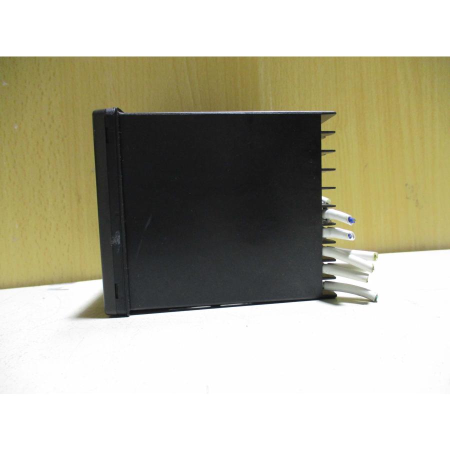 中古 YOKOGAWA CONTROLLER UT550 デジタル指示調節計 100-240VAC 2個(R50602DMC039 ...