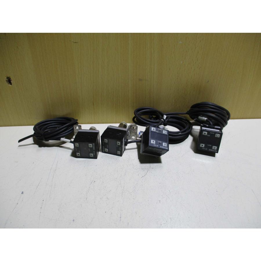 中古 KEYENCE AP-31A 2色表示デジタル圧力センサ [4個セット](R50605DGB071) : r50605dgb071 ...