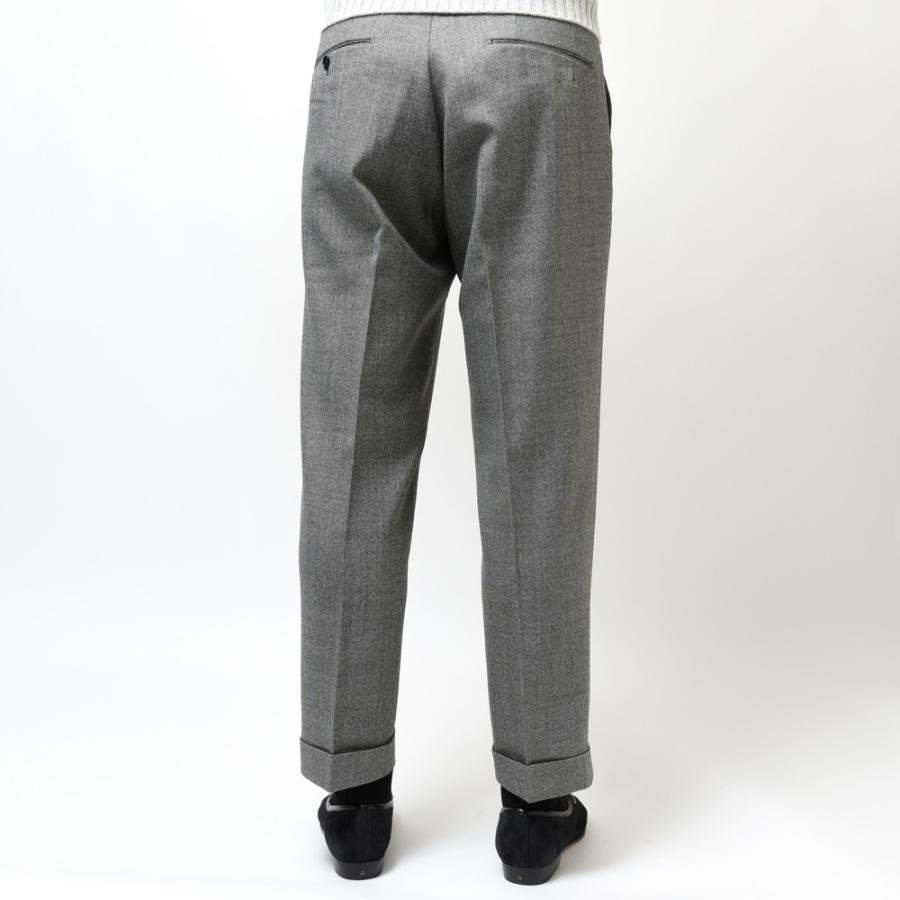 BERWICH（ベルウィッチ）SALUTEサルーテ ウールシャークスキン1プリーツクロップドパンツ MZ1026 13022010039 : 13022010039 : guji - 通販 ...