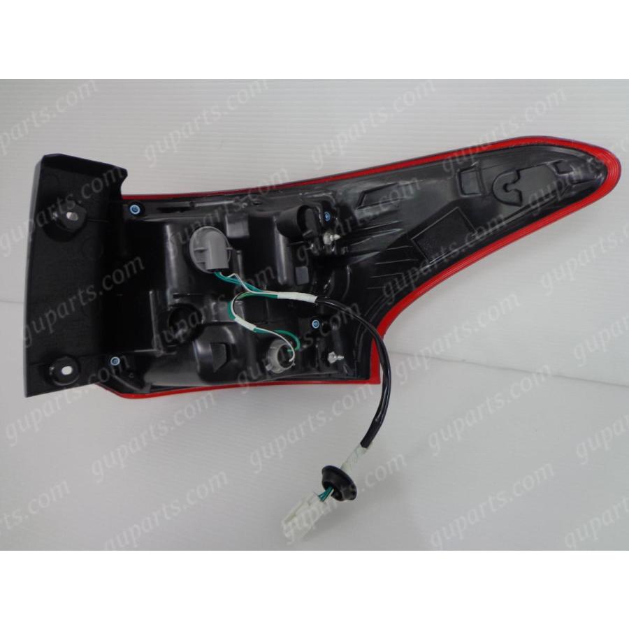 三菱 アウトランダー / PHEV GF7W GF8W GG2W GG3W H27.6〜 LED 左 リア テール ストップ ランプ ライト ...