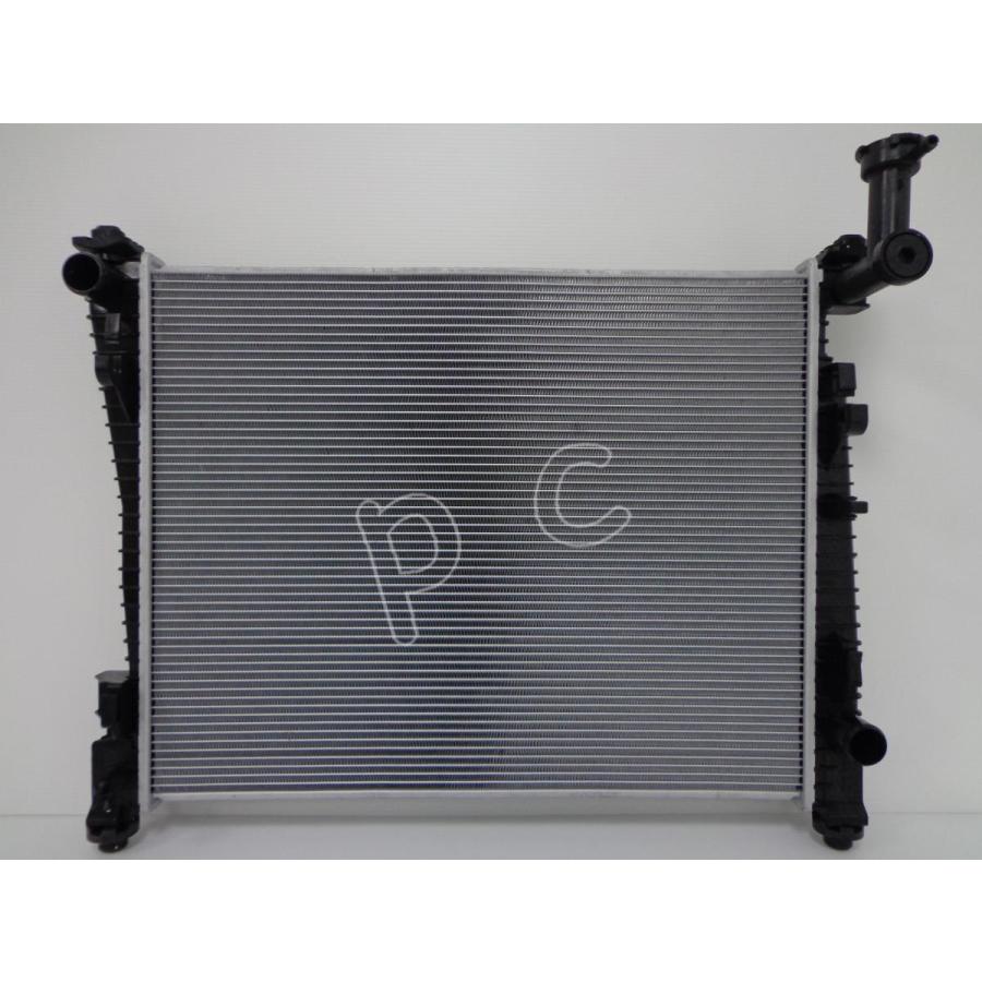 ジープ グランドチェロキー WK36 WK36A WK36TA WK36T WK57A SRT8 AT ラジエーター 52014529AB ...