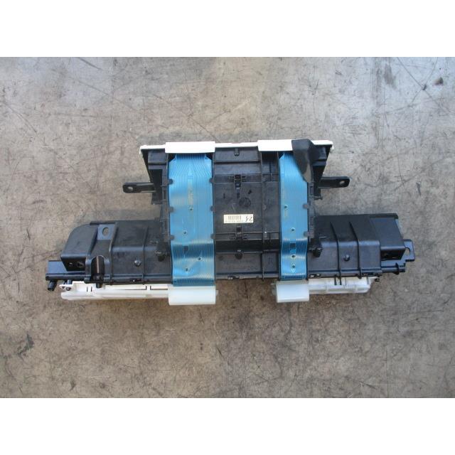 プリウス DAA-NHW20 スピードメーター : 株式会社萩尾商会 - 通販 - Yahoo!ショッピング