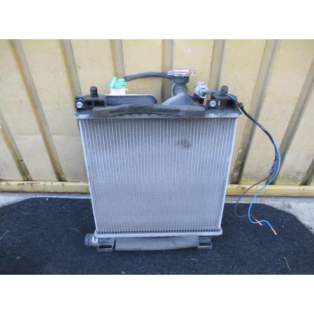 ハスラー DAA-MR41S ラジエータ : 株式会社萩尾商会 - 通販 - Yahoo!ショッピング