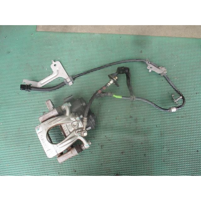 リーフ ZAA-ZE1 左リアキャリパー : 000244003444460 : 株式会社萩尾商会 - 通販 - Yahoo!ショッピング