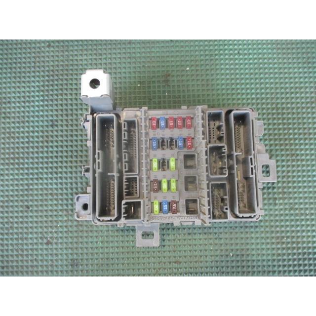 オデッセイ DBA-RB3 ヒューズボックス : 株式会社萩尾商会 - 通販 - Yahoo!ショッピング