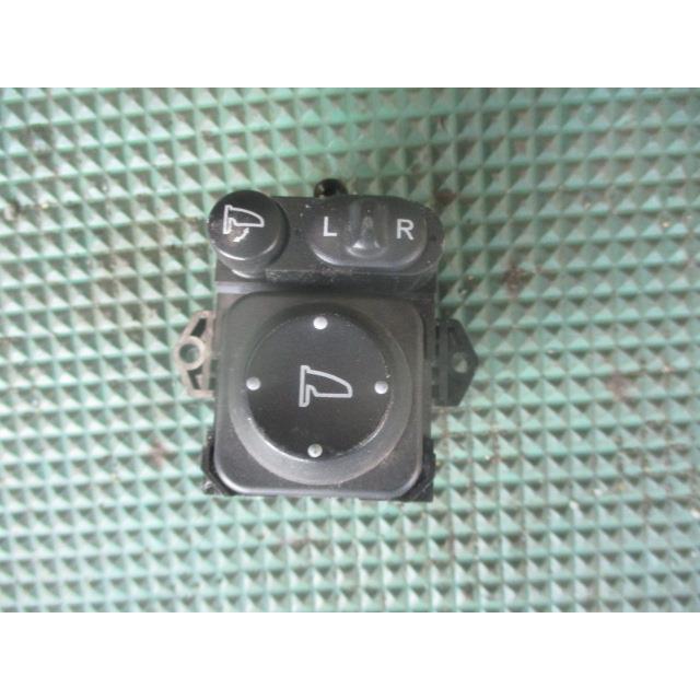 フィット DAA-GP5 ドアミラースイッチ : 株式会社萩尾商会 - 通販 - Yahoo!ショッピング