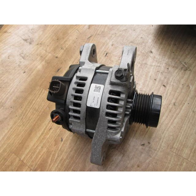 ヴォクシー DBA-ZRR70W オルタネーター : 株式会社萩尾商会 - 通販 - Yahoo!ショッピング