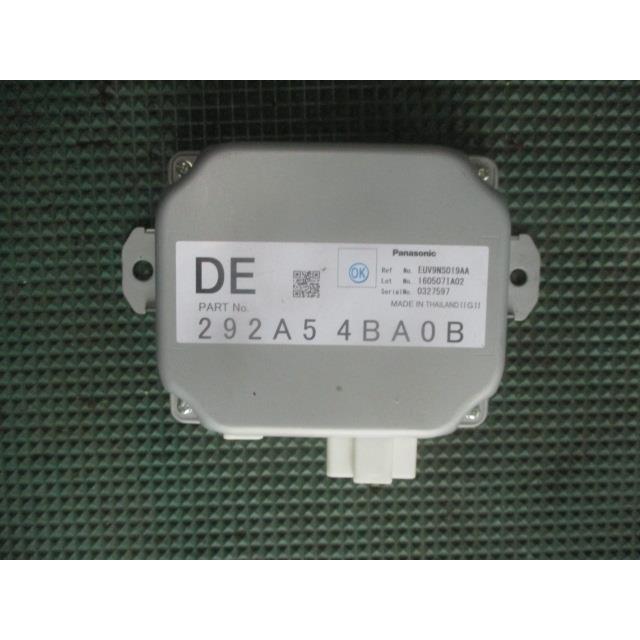 キューブ DBA-Z12 DC/DCコンバーター : 株式会社萩尾商会 - 通販 - Yahoo!ショッピング