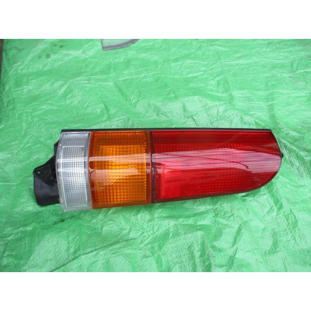 サンバー GD-TV1 左テールランプ : 株式会社萩尾商会 - 通販 - Yahoo!ショッピング