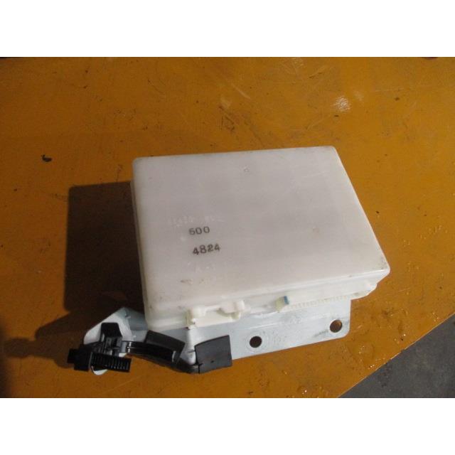 エルグランド CBA-E51 ドアロックCPU : 株式会社萩尾商会 - 通販 - Yahoo!ショッピング