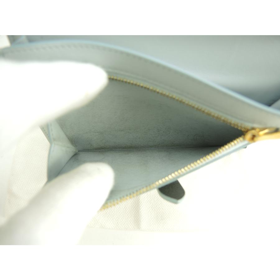 セリーヌ ミディアムストラップウォレット レザー 黒水色 2つ折財布@S-YO-4156 2 : 16527 : ブランドショップ ...