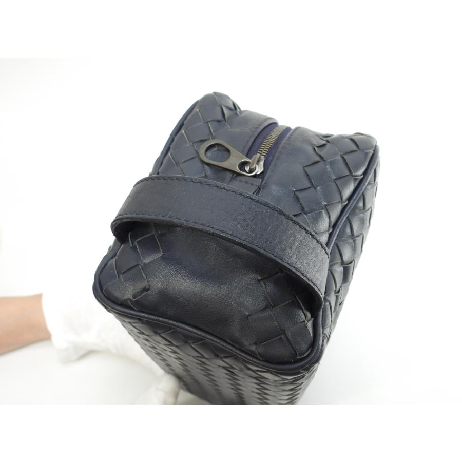 BOTTEGA VENETA（ボッテガ・ヴェネタ） クラッチ イントレチャート