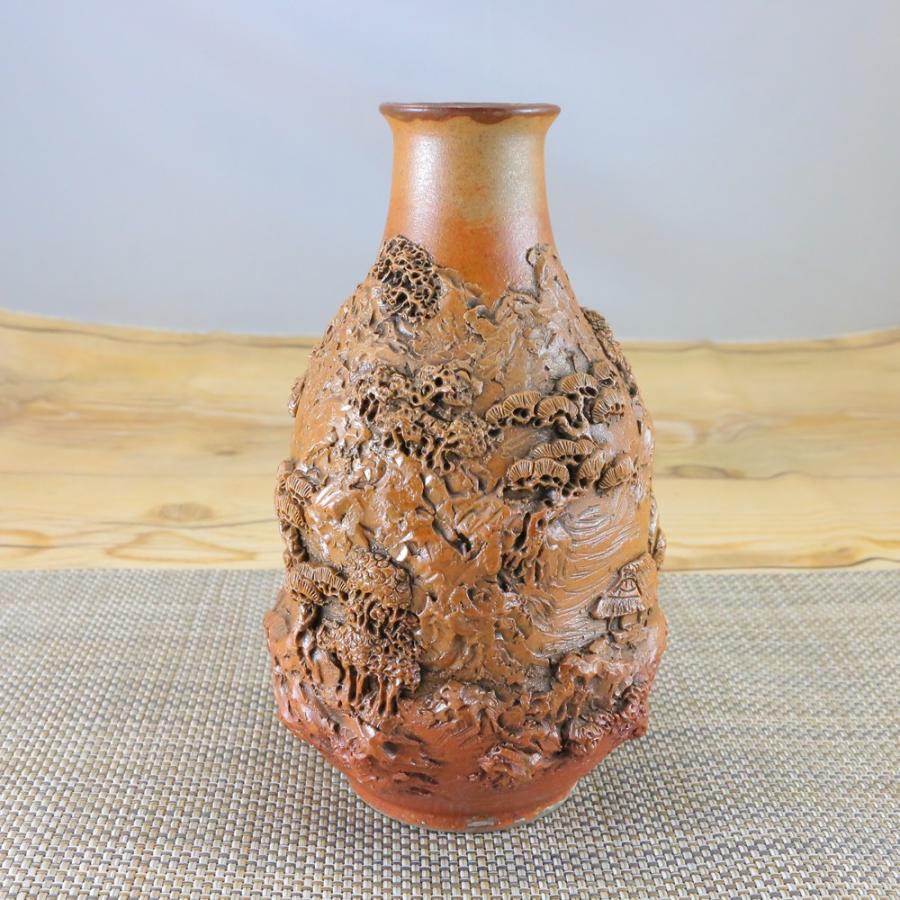 酒器 有田焼 伊万里焼 道園窯(古賀純次作)山水彫徳利 木箱付 酒器 有田焼 伊万里焼 道園窯(古賀純次作)山水彫徳利 木箱付