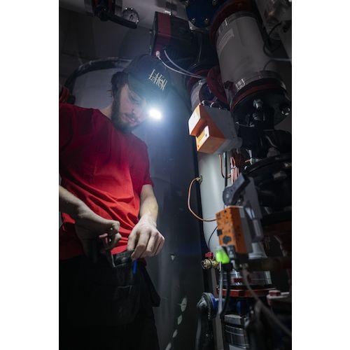 LEDLENSER（レッドレンザー） W1R Work ヘルメット取付用ライト No.502810 : ハンズコテラ Yahoo!ショップ ...