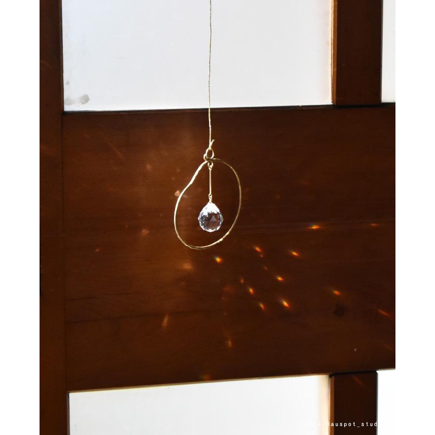 サンキャッチャー 真鍮 ガラス オーバル型 レクタングル型 クリスタルガラスのサンキャッチャー モビール : Hauspot - 通販 - Yahoo!ショッピング