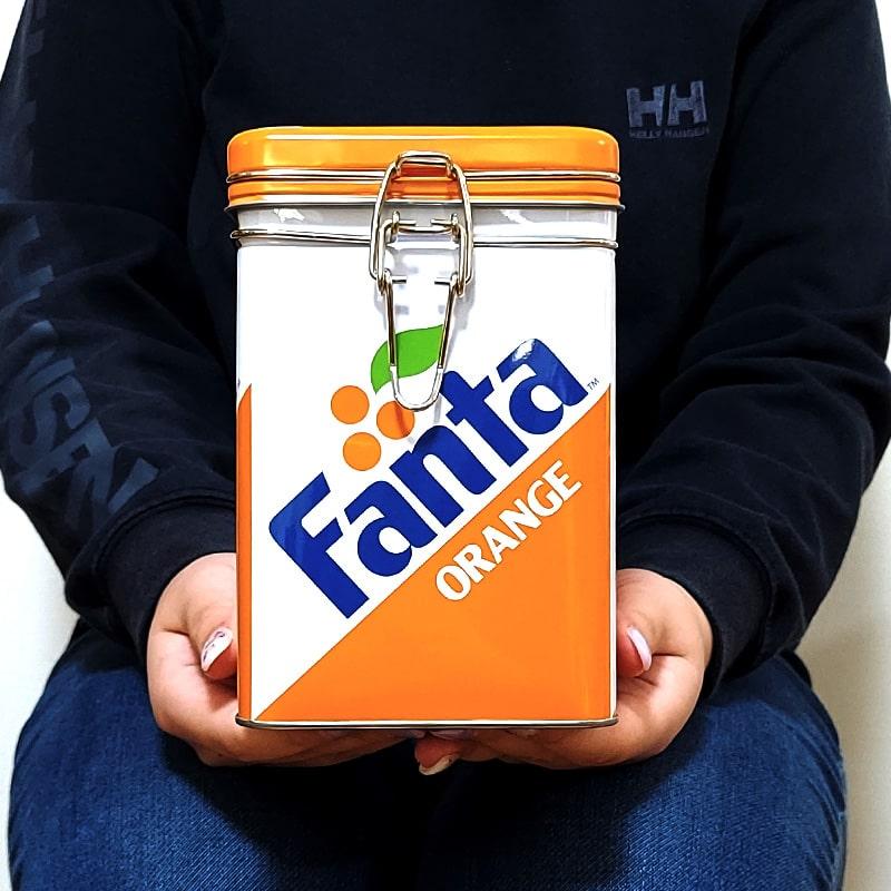 アメリカン レトロ 小物入れ ファンタオレンジ 角型 キャニスター 収納 おしゃれ 保存容器 蓋付き FANTA : Zippoタバコケース喫煙具のハヤミ - 通販 - Yahoo!ショッピング