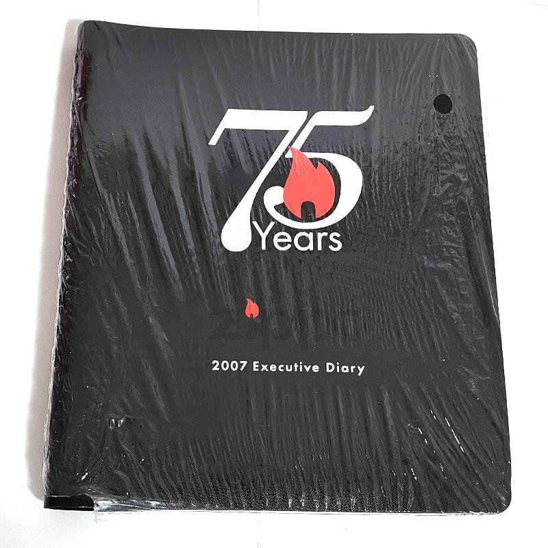 ZIPPO（ジッポー） ZIPPO社製 創業75周年 ダイアリー 1点物 2007年 おしゃれ レア EXECUTIVE DIARY 手帳 ...