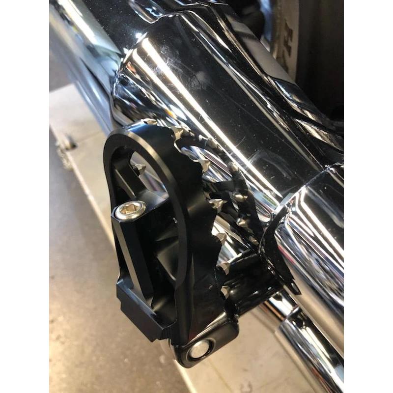 FLO motorsports MXスタイル パッセンジャー用フットペグ ブラック 122-8229 : HD-PARTS ハーレーパーツ ...