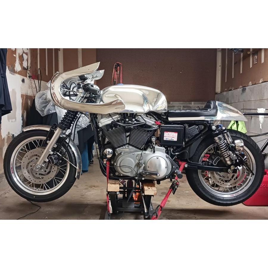 【OMEGA RACER】 Norton ポリッシュアルミタンク (クリップオンヘコミ付) 2007以降XLスポーツスター KMT30-0717-P-Y :KMT30-0717-P-Y:HD ...