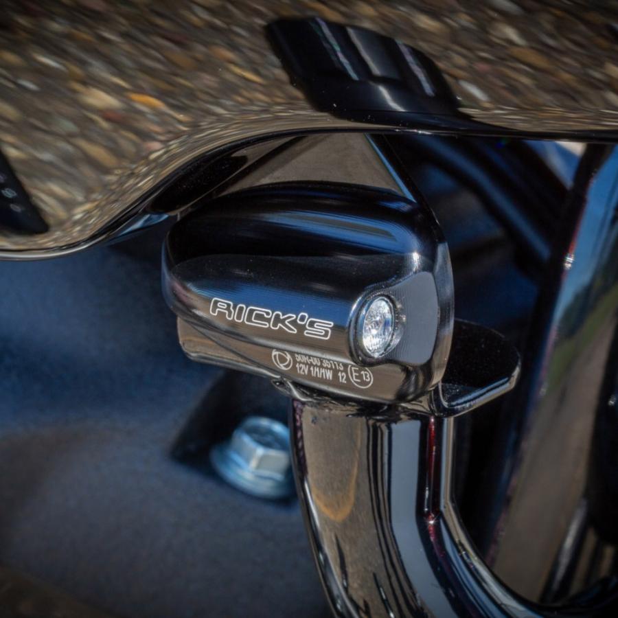 ローライダーST、エルディアブロ フロントウィンカーキット (ブラック) リックスモーターサイクルズ : HD-PARTS ハーレーパーツ カスタム専門店 - 通販 - Yahoo!ショッピング