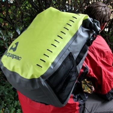 （送料無料）aquapac 791/792 Toccoa Daysacks デイサック完全防水アクアパックウォータープルーフケースのリュック 307 × 407 200mm(28L)防水・防塵 ...