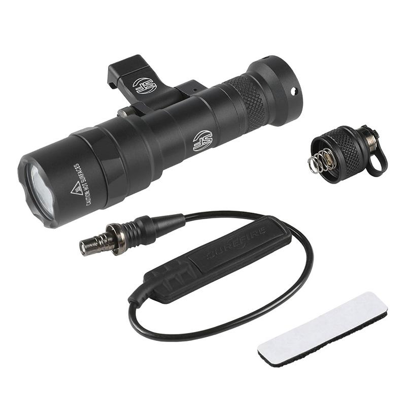 SOTAC GEAR SFタイプ M300C SFマウント仕様 ウェポンライト Black スカウトライト タクティカルライト フラッシュ ...