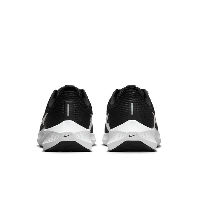 NIKE（ナイキ） ランニングシューズ メンズ ズームペガサス 40 ワイド WIDE DV7480-001 NIKE 陸上 ブラック ...